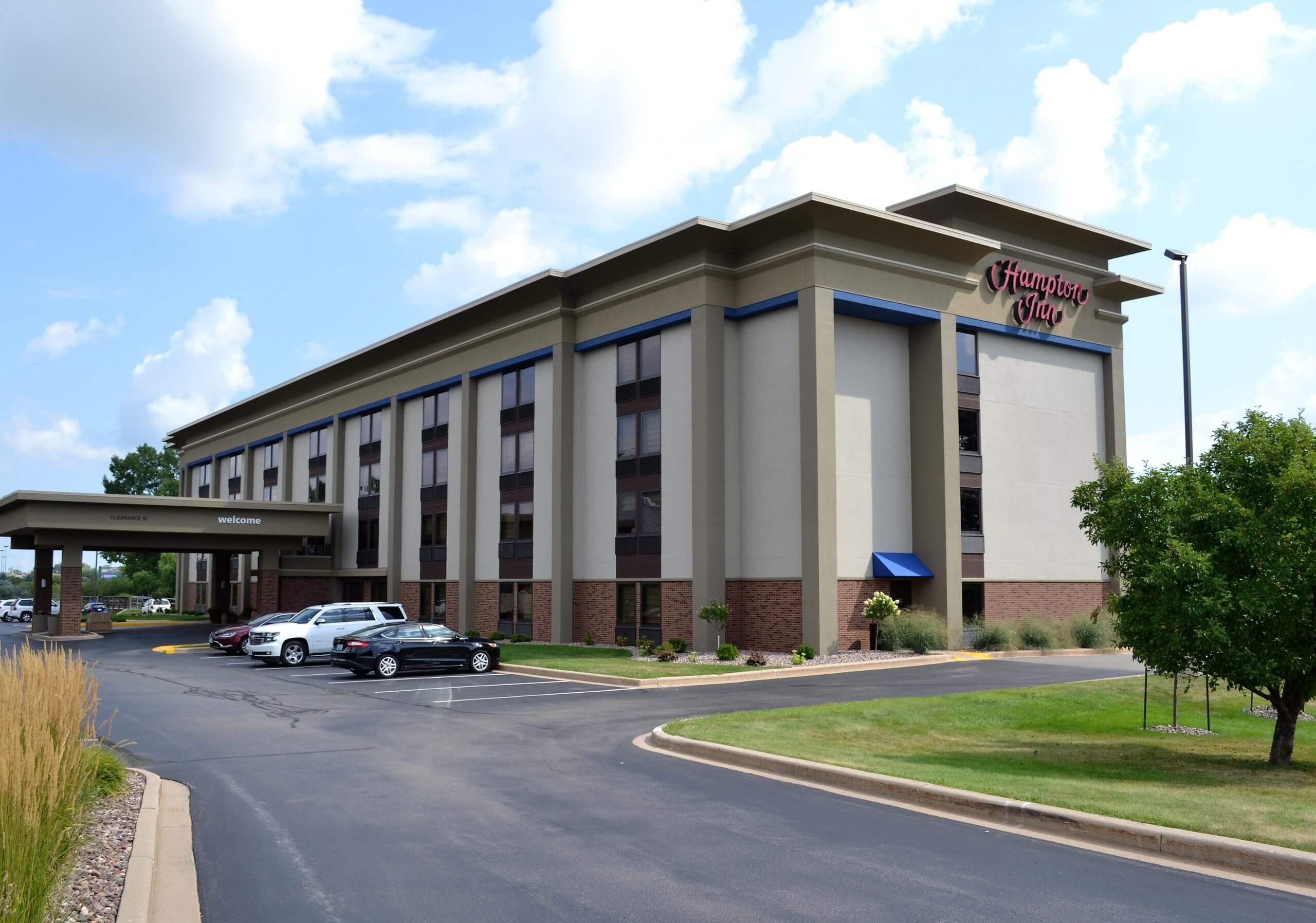 Hampton Inn - Appleton - Keller Builds
